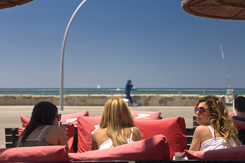 Seaside promenade Photos – License unique travel photos lookphotos